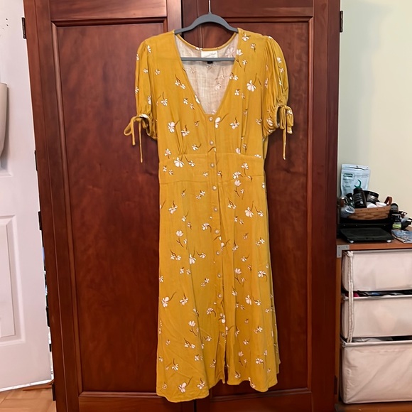 Universal Thread | Dresses | Mustard Colored Dress With White Floral ...
